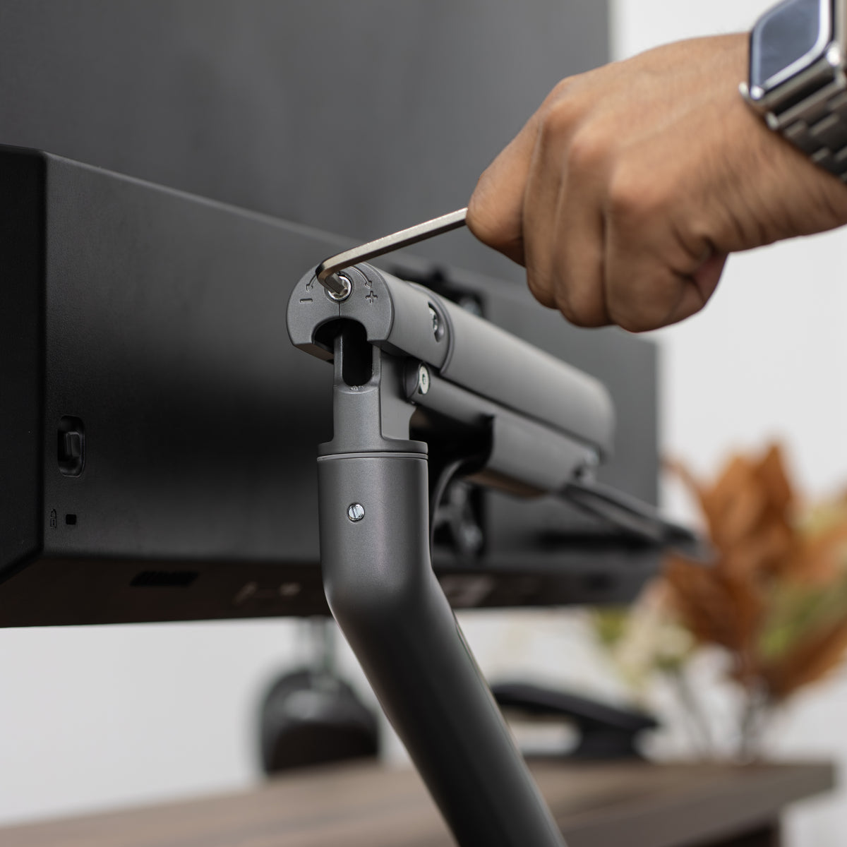Desky Single Slim Aluminium Monitor Arm - Desky®