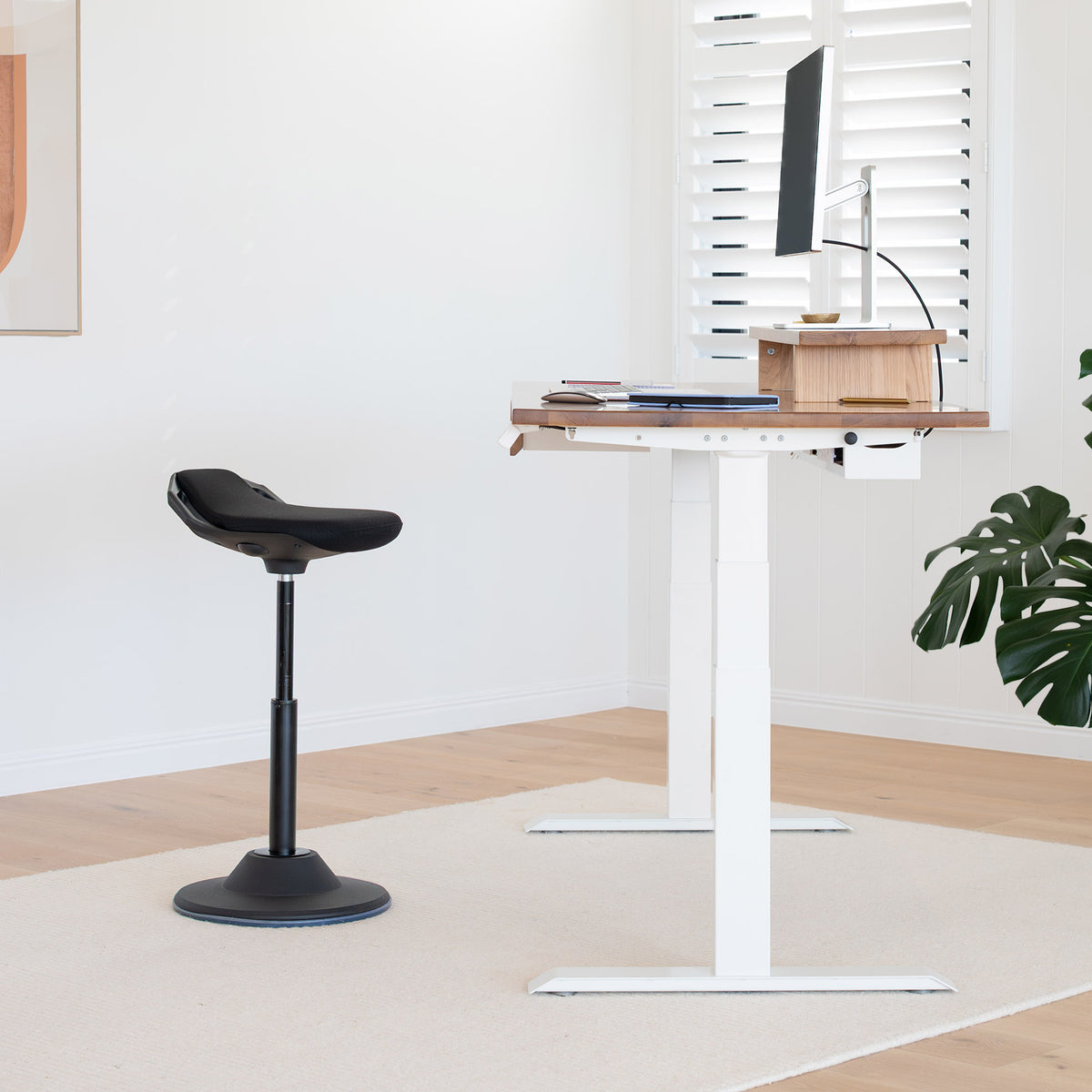 Desky Sit Stand Pro Active Stool | Desky